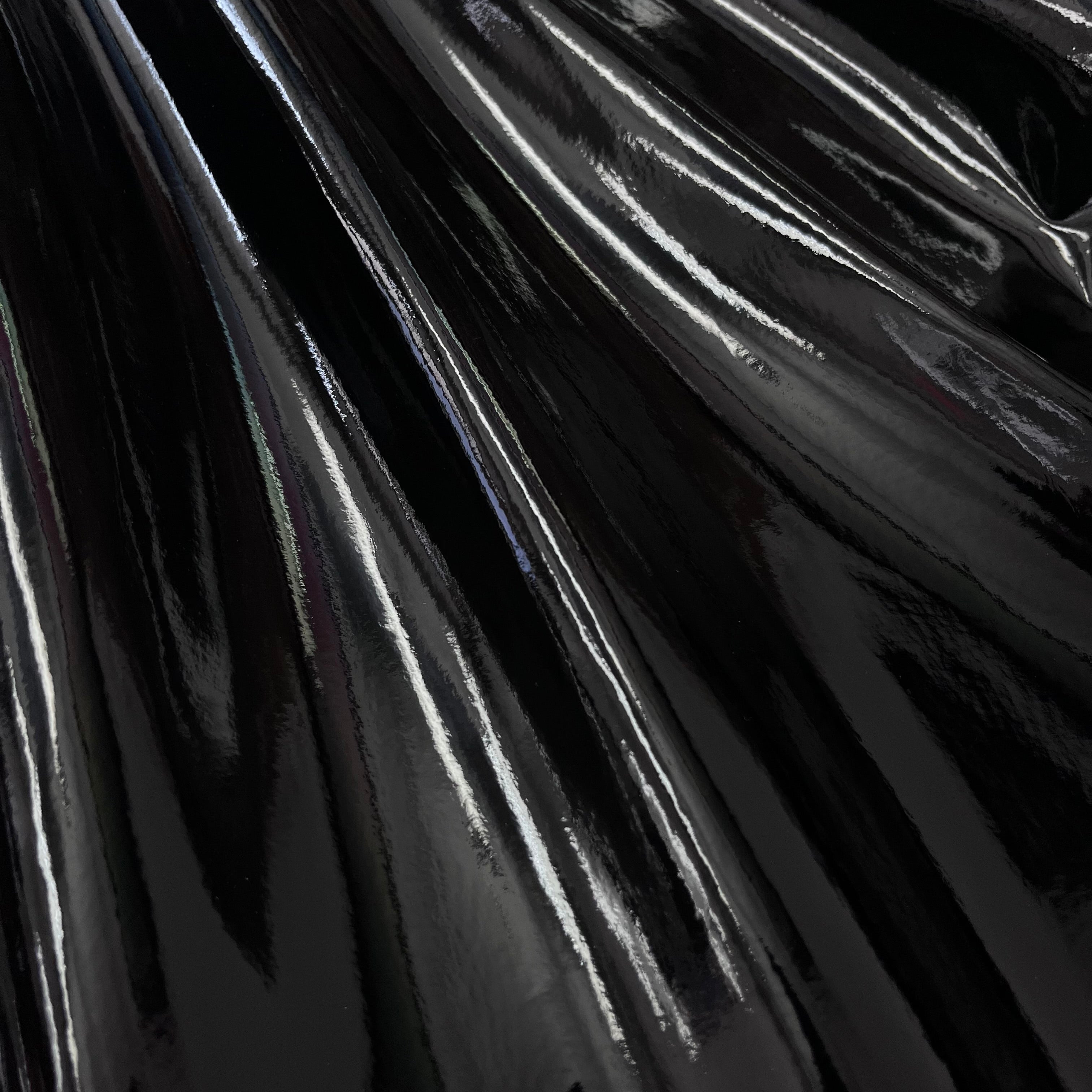 Smooth and Soft Patent Genuine Leather Pig Hide